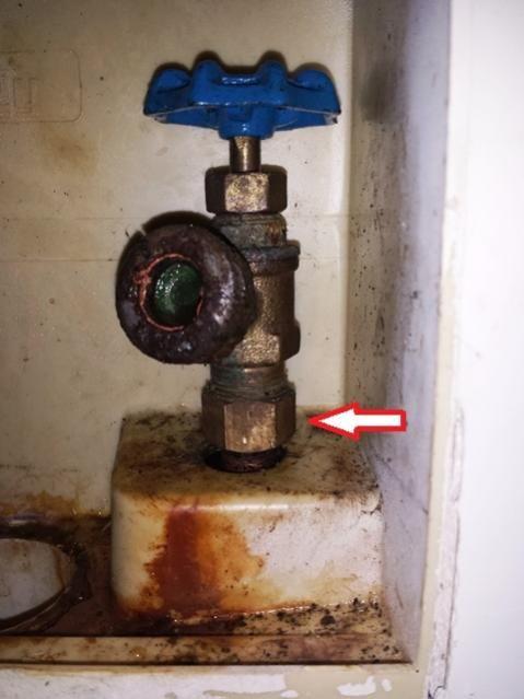 Rusted hot/cold washer water connectors - DoItYourself.com Community Forums