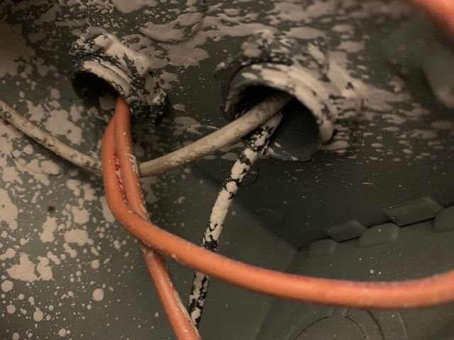 Understanding my current AC cable grounding and continuing the circuit ...