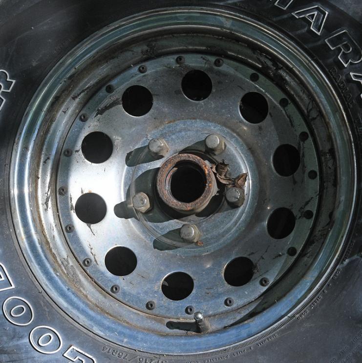 Boat trailer loses a wheel... - DoItYourself.com Community Forums