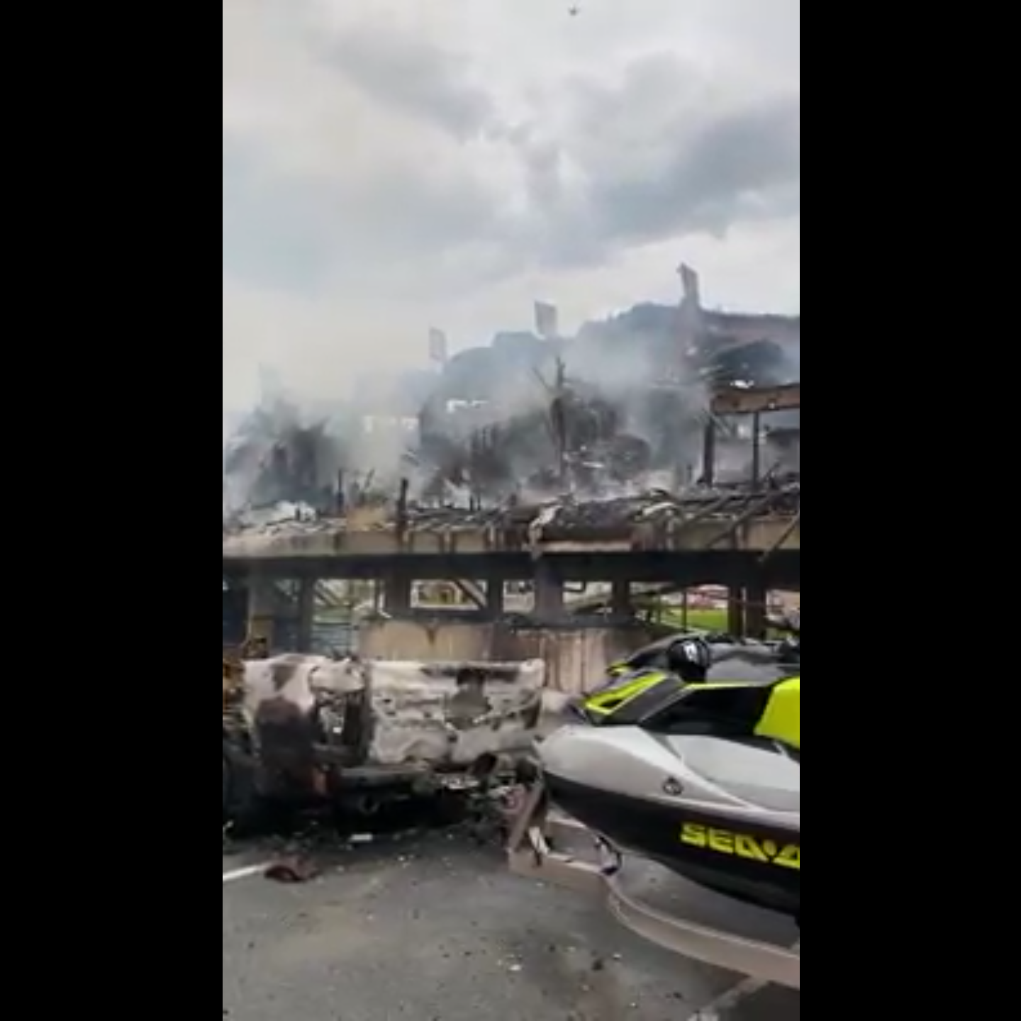 Ford Raptor fire damage by hotel fire - Ford F150 Forum - Community of ...