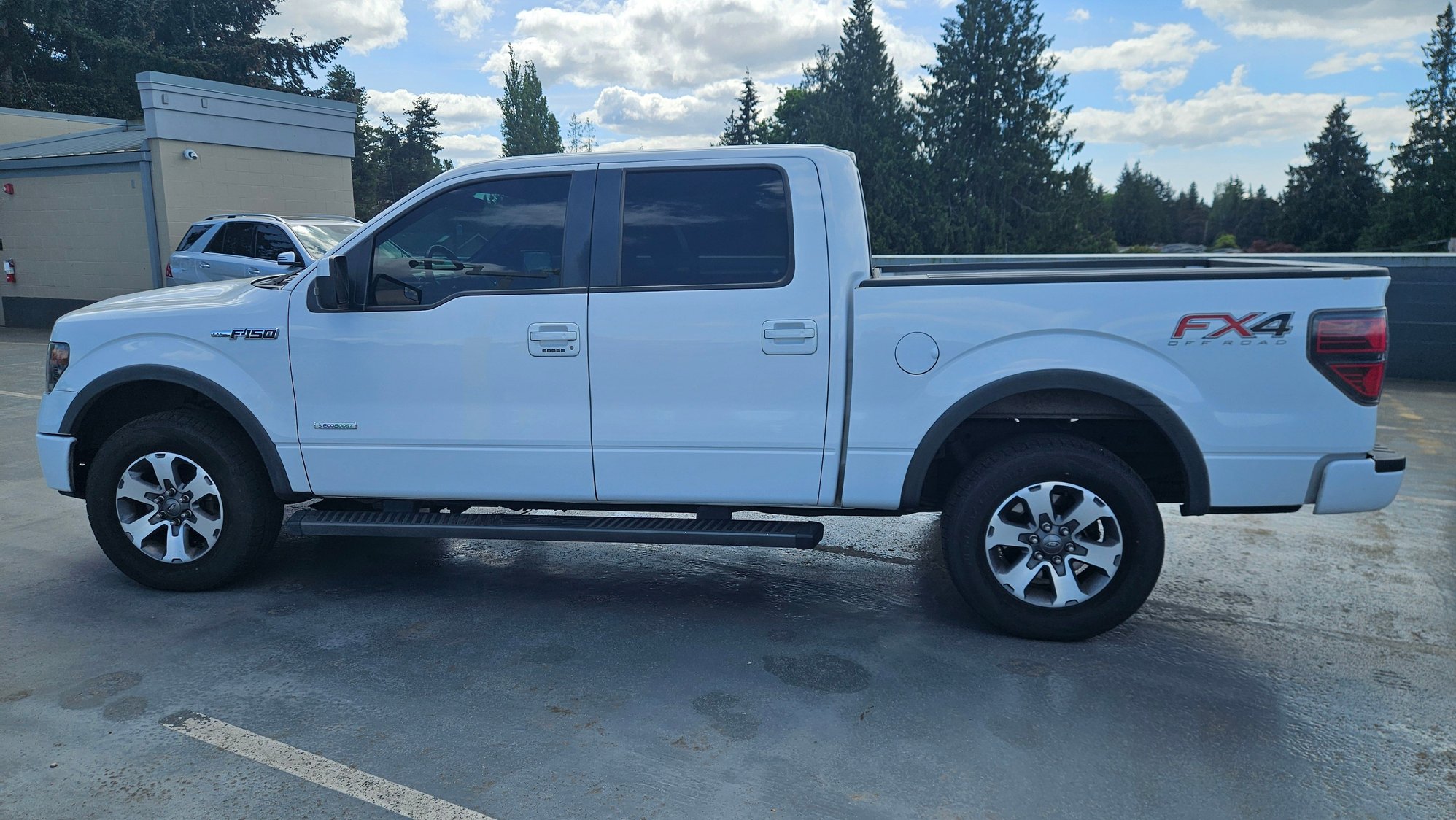 Northwest 2013 Fx4 supercrew Oxford white, 1 owner, clean title. $12,500 - Ford F150 Forum ...