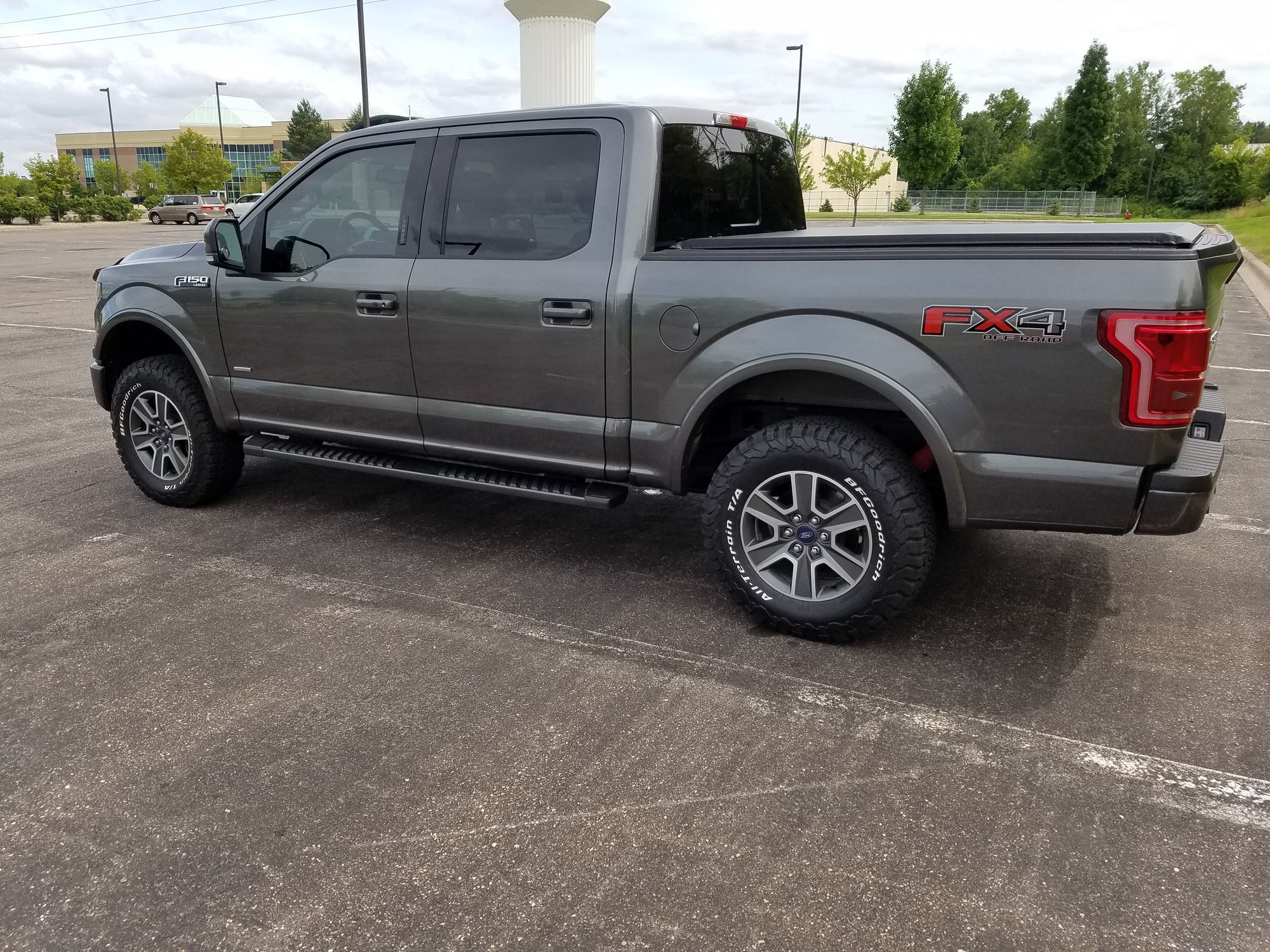 Installed 1.25 Bora Wheel Adapters (18" Sport Wheel) - Page 3 - Ford ...