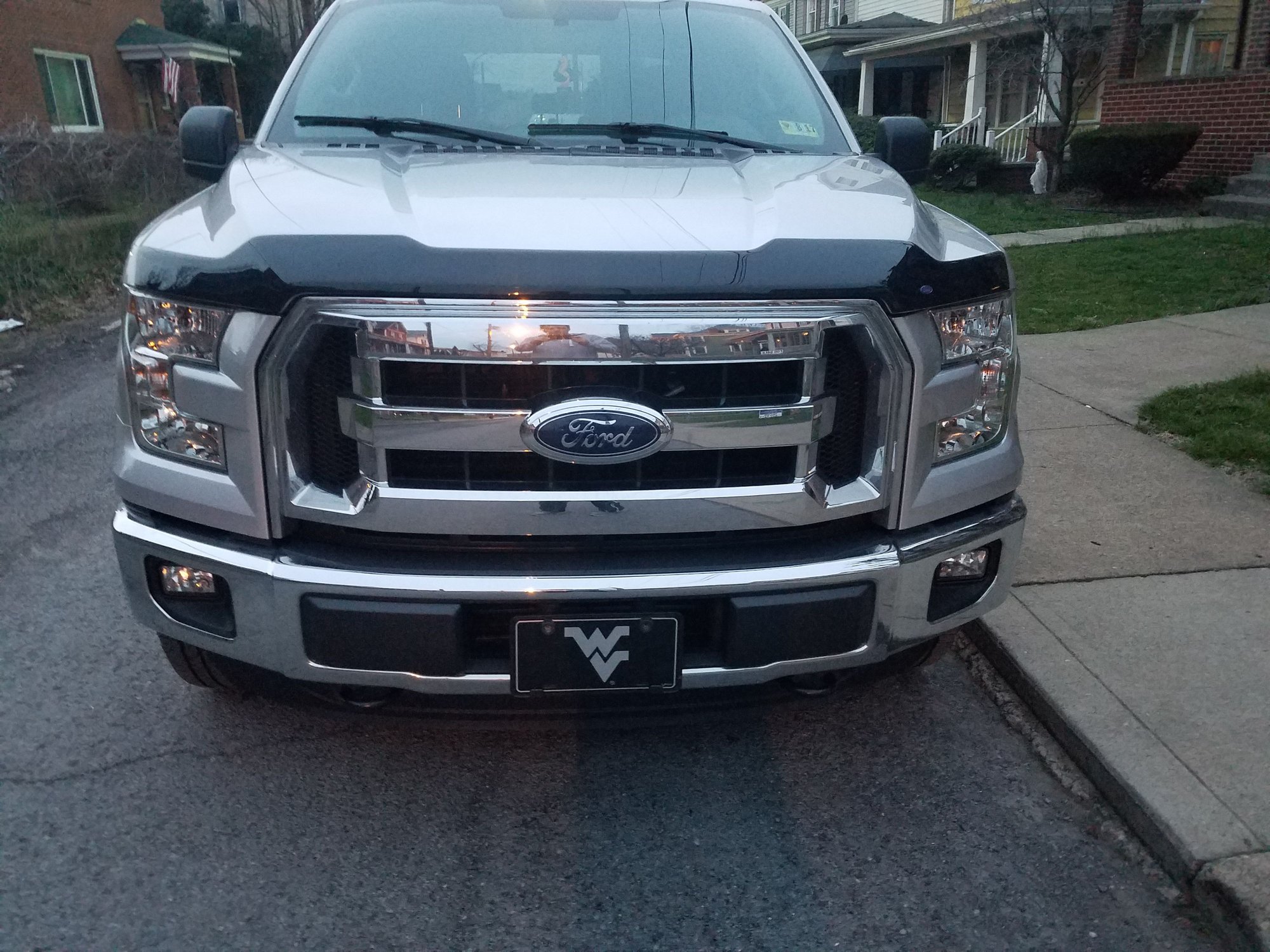 Best and best looking bug deflector for 2015 f150 - Ford F150 Forum ...