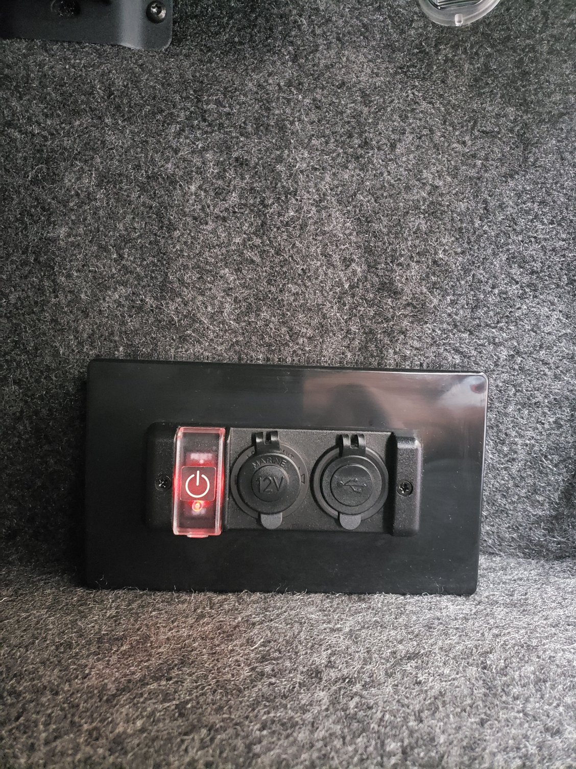 12v outlet in bed...my custom job - Ford F150 Forum - Community of Ford ...