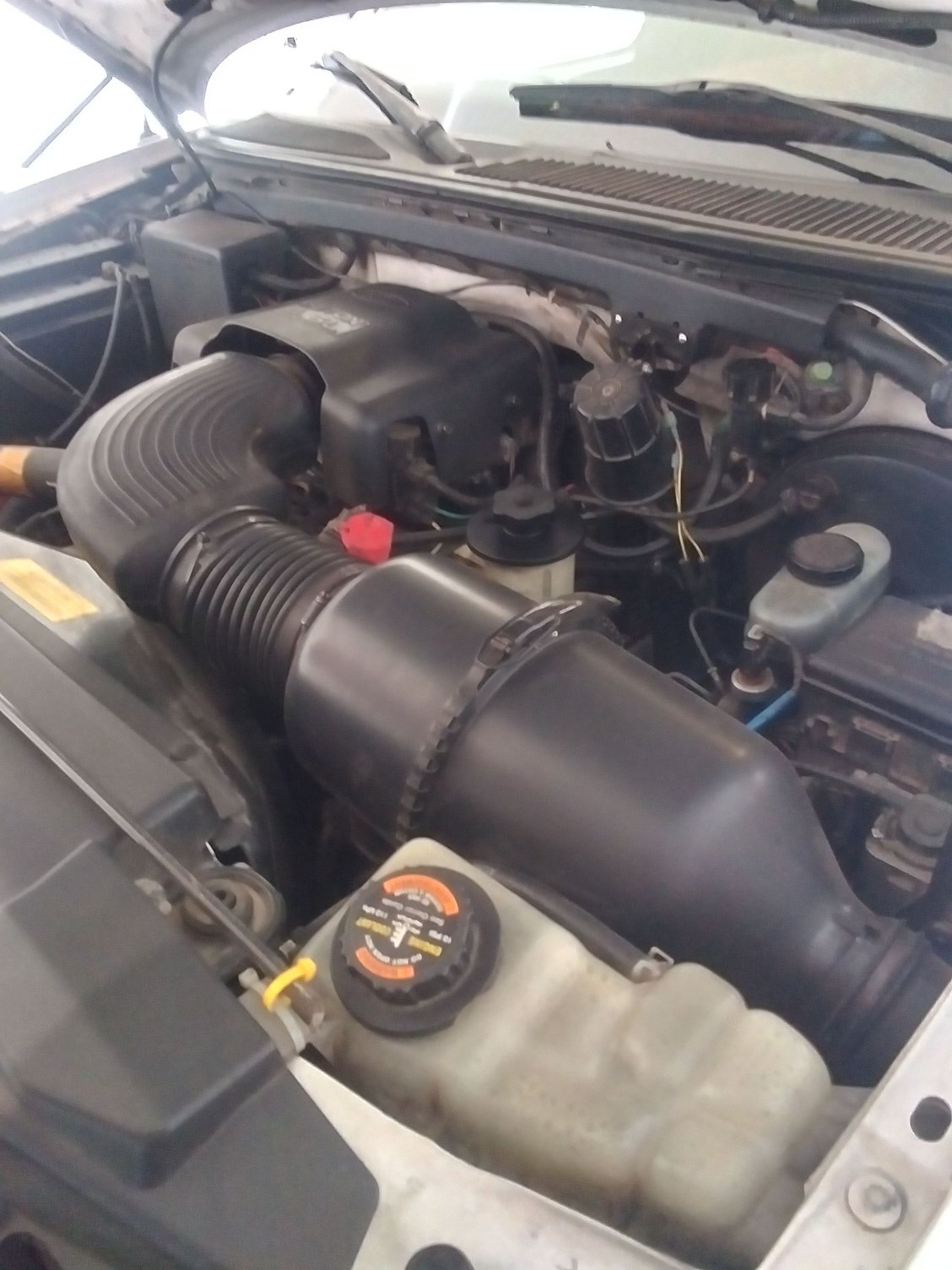 Just bought a 97 F150, Just realized my engine bay is different - Page ...