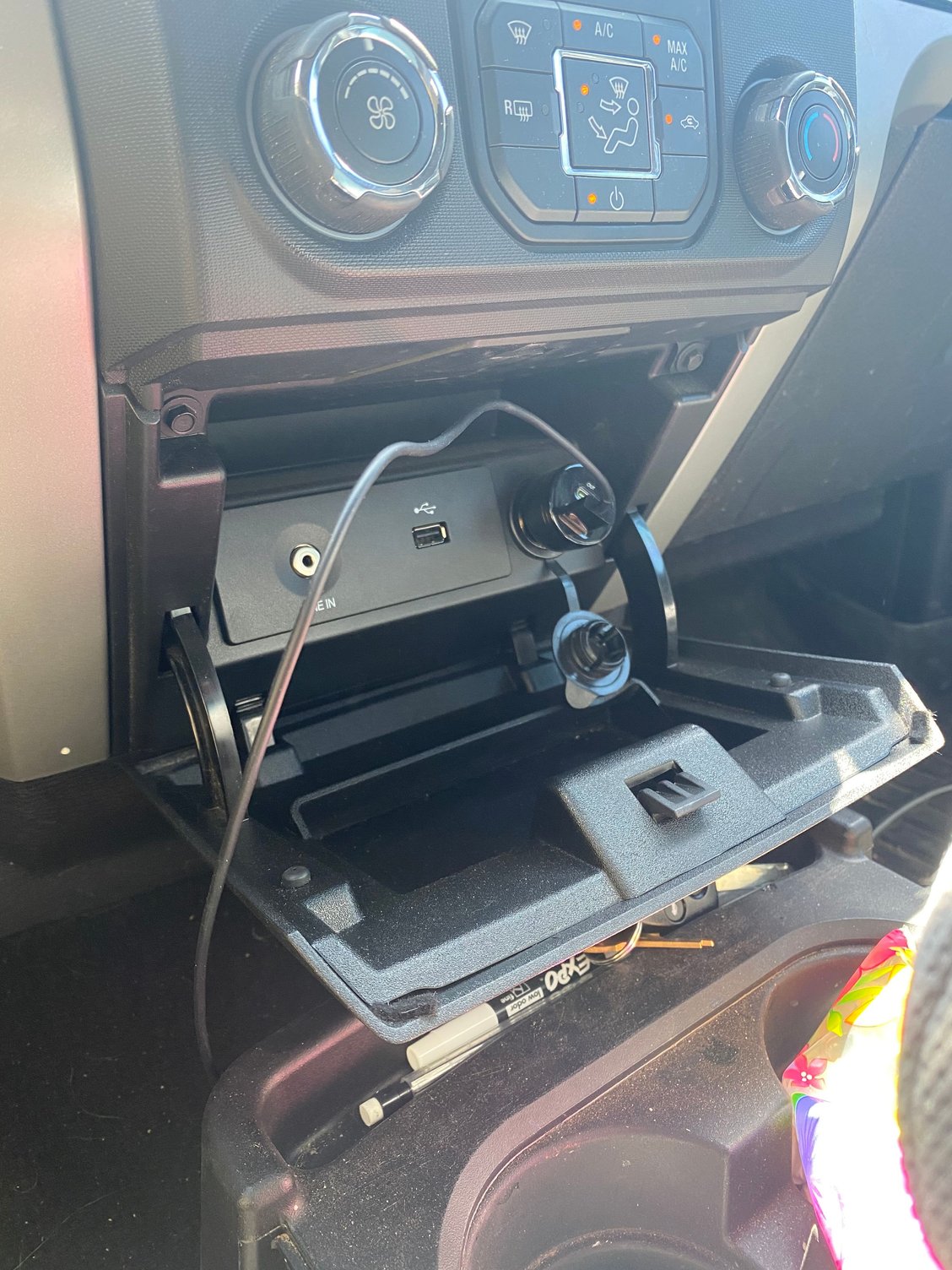 2013 XLT Jumpseat to Flow Through Console Conversion - Ford F150 Forum ...