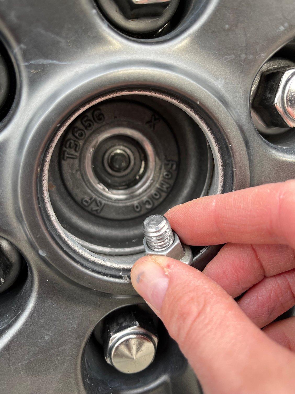 2021 Powerboost Rear Rotor/Axle Bolt Sheared - Page 160 - Ford F150 ...