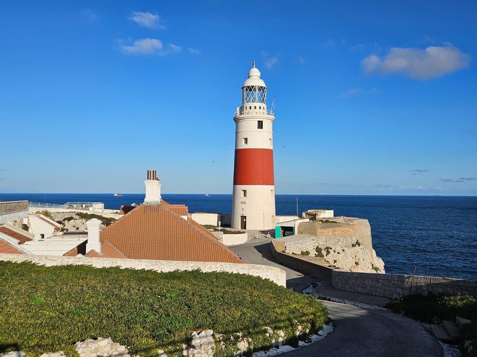 Another Gibraltar trip report; but with more monkeys than JapesUK gave ...