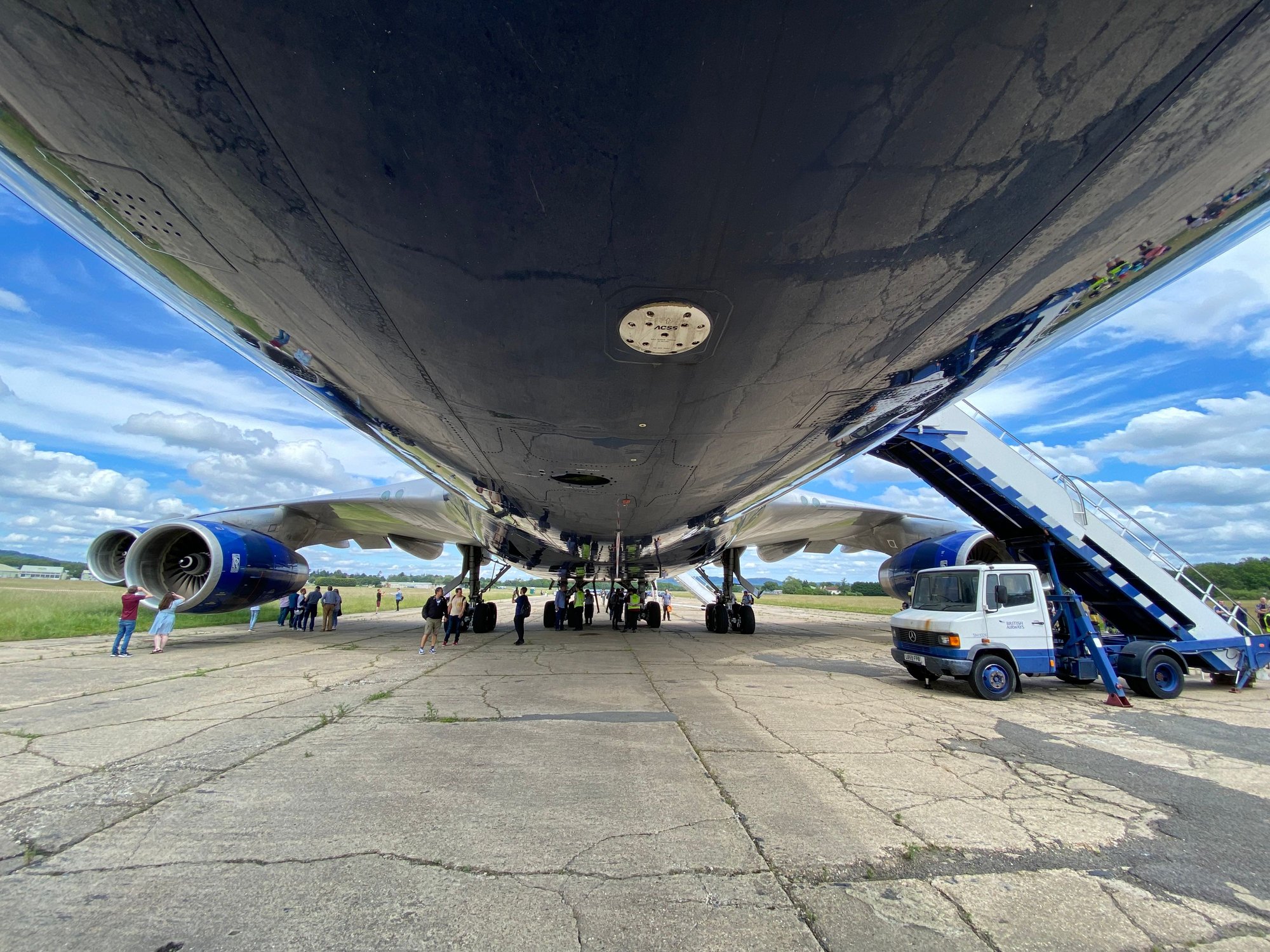 Dunsfold Landor Experience - June - FlyerTalk Forums