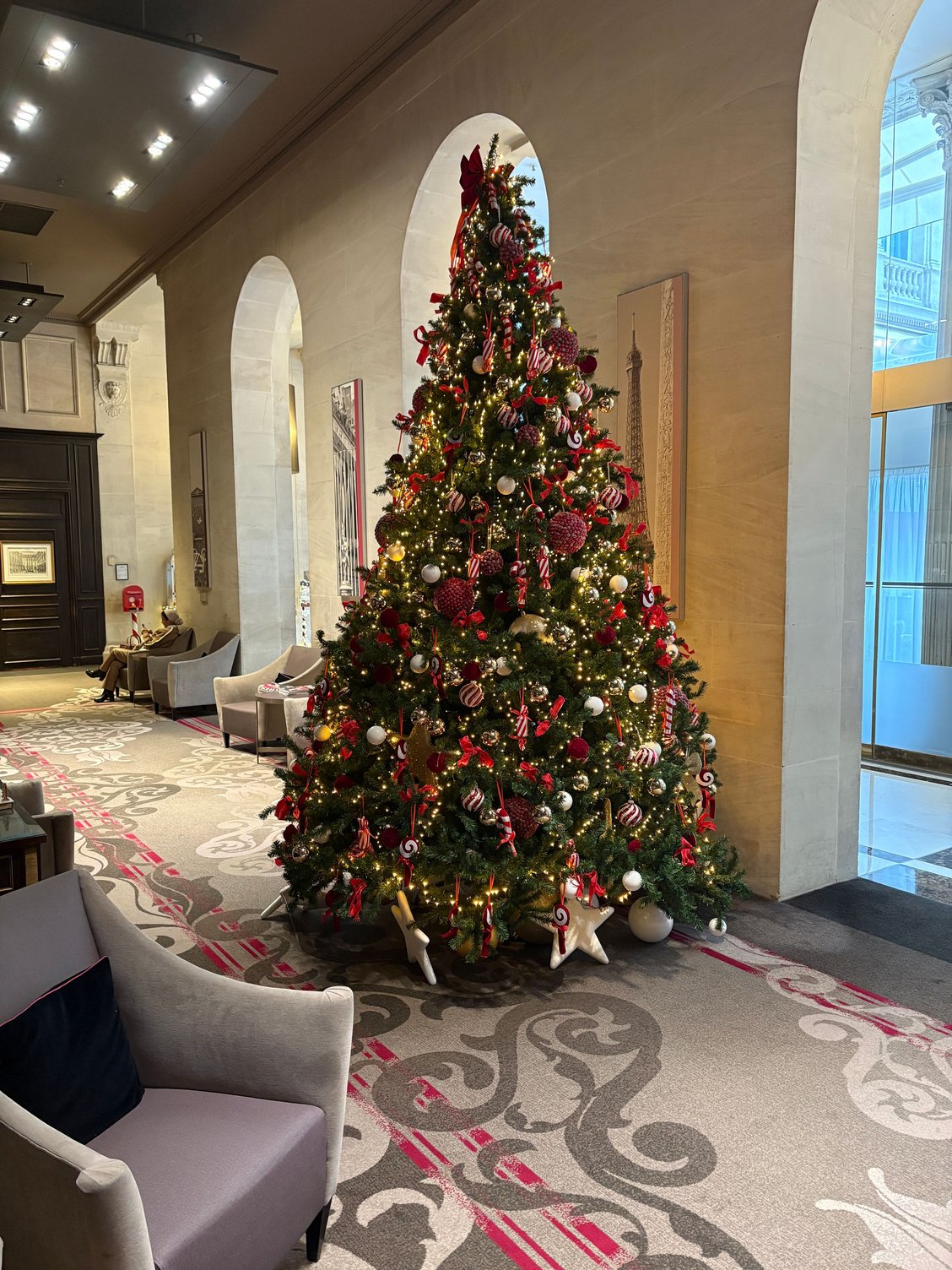 Share The Christmas or Holiday Decorations at Marriott Bonvoy Hotels ...