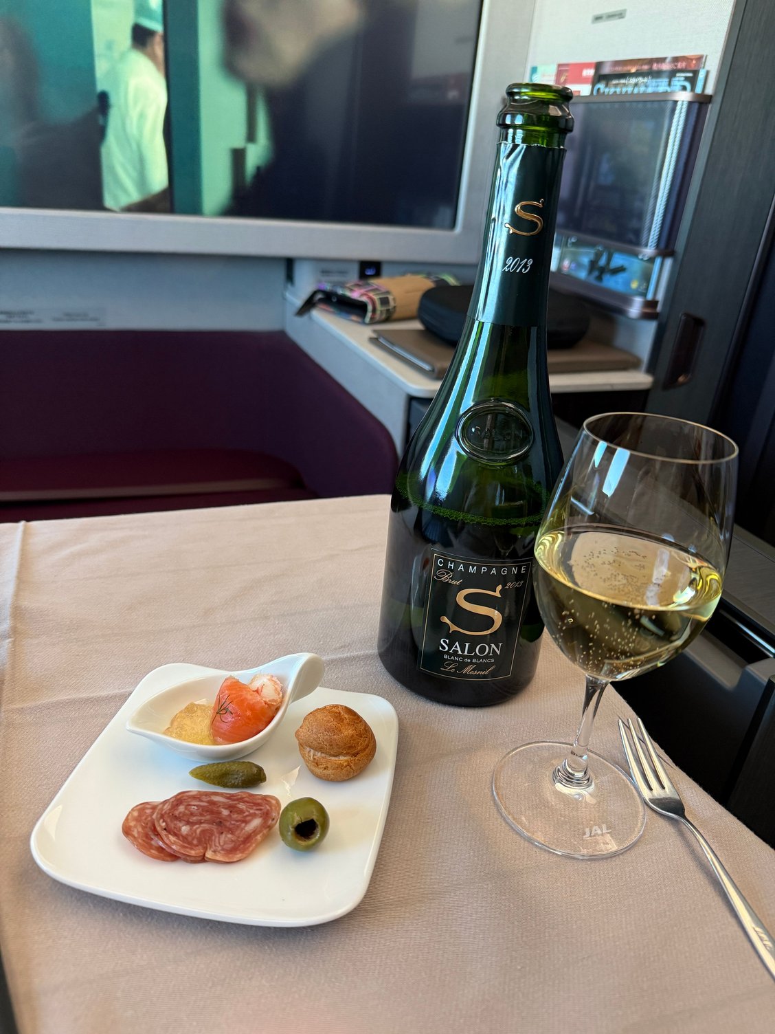 to JFK and back in JAL's new a351 First - FlyerTalk Forums