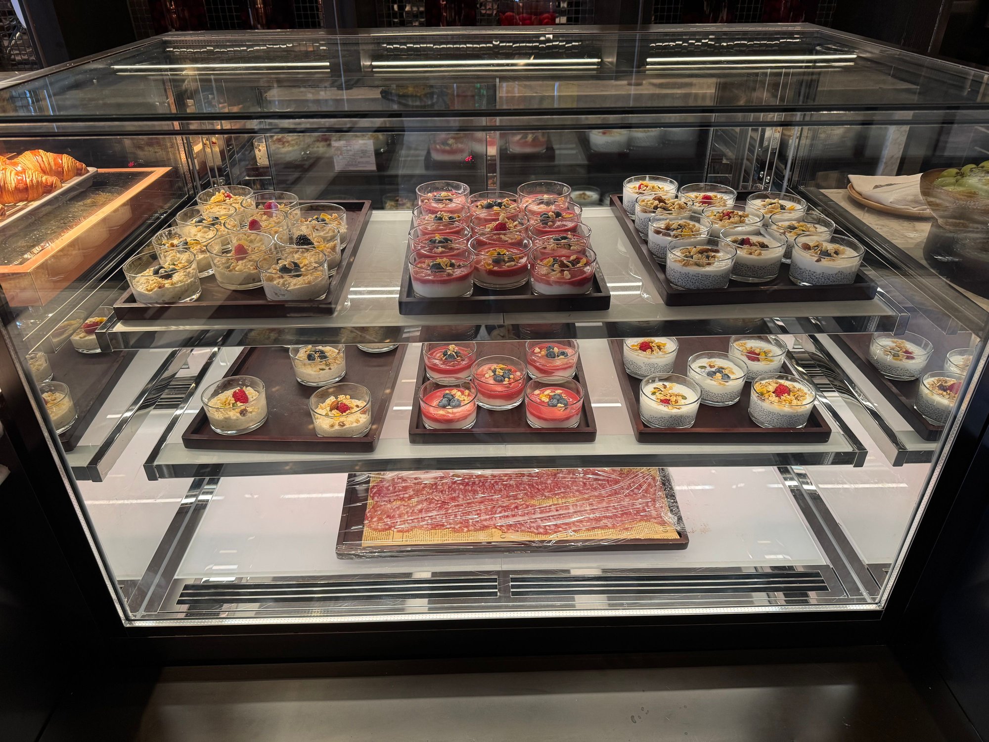 Thompson Shanghai Expo (and adjacent Mumian/Unbound) REVIEW - MASTER ...