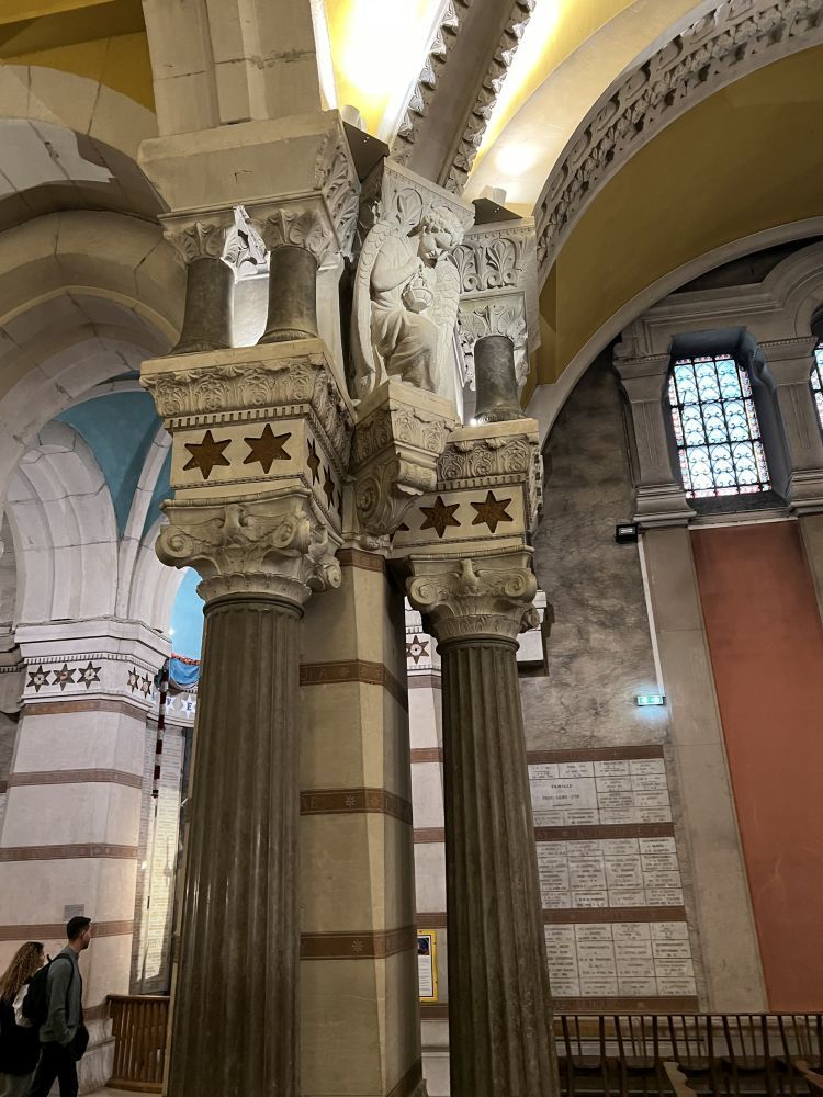 Endless jet set and glamour - or just a few fill-ins? - Page 2 ...