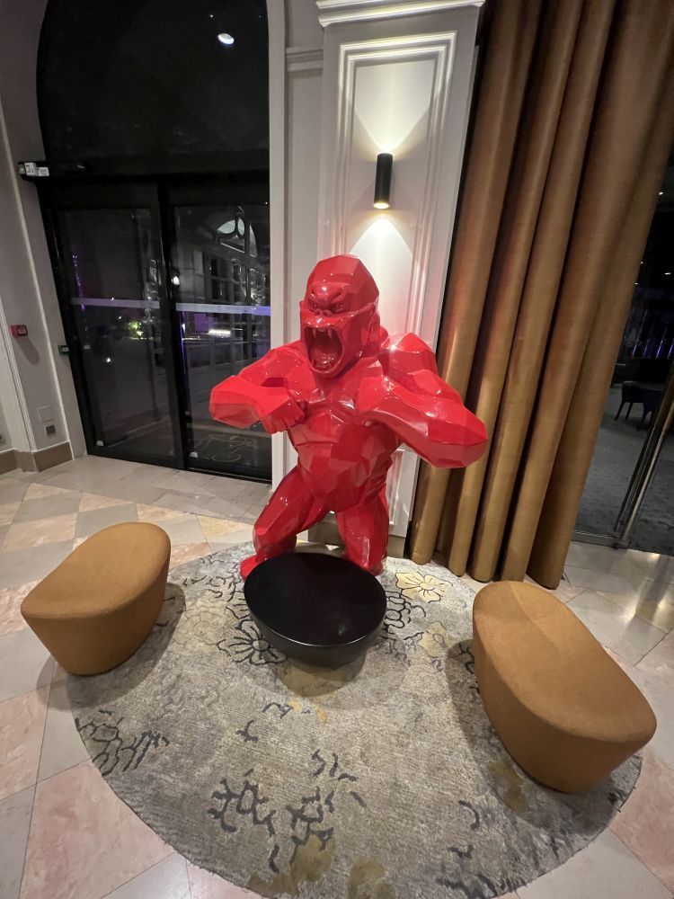 Endless jet set and glamour - or just a few fill-ins? - Page 6 ...