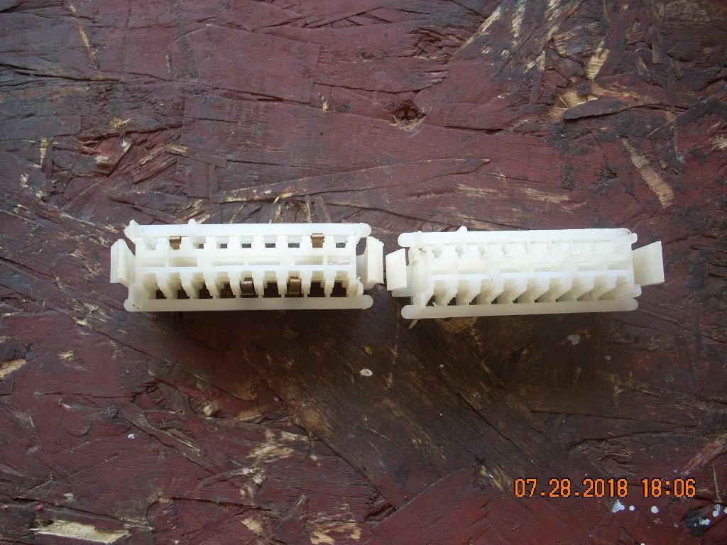 Instrument cluster connector - Ford Truck Enthusiasts Forums