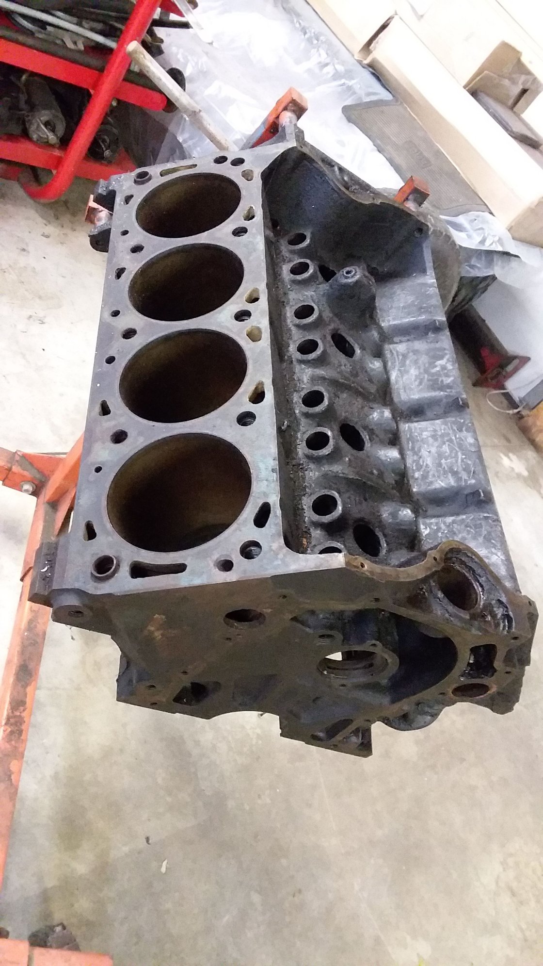Mostly stripped 460 block & D3VE heads, and a 2wd C6 Auto Transmission ...
