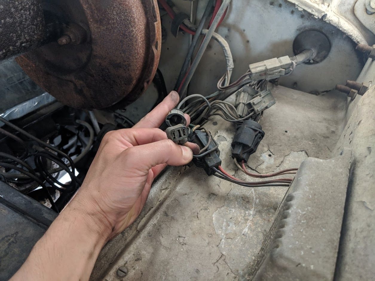 Electrical Plug ID Request (Pics) - Ford Truck Enthusiasts Forums