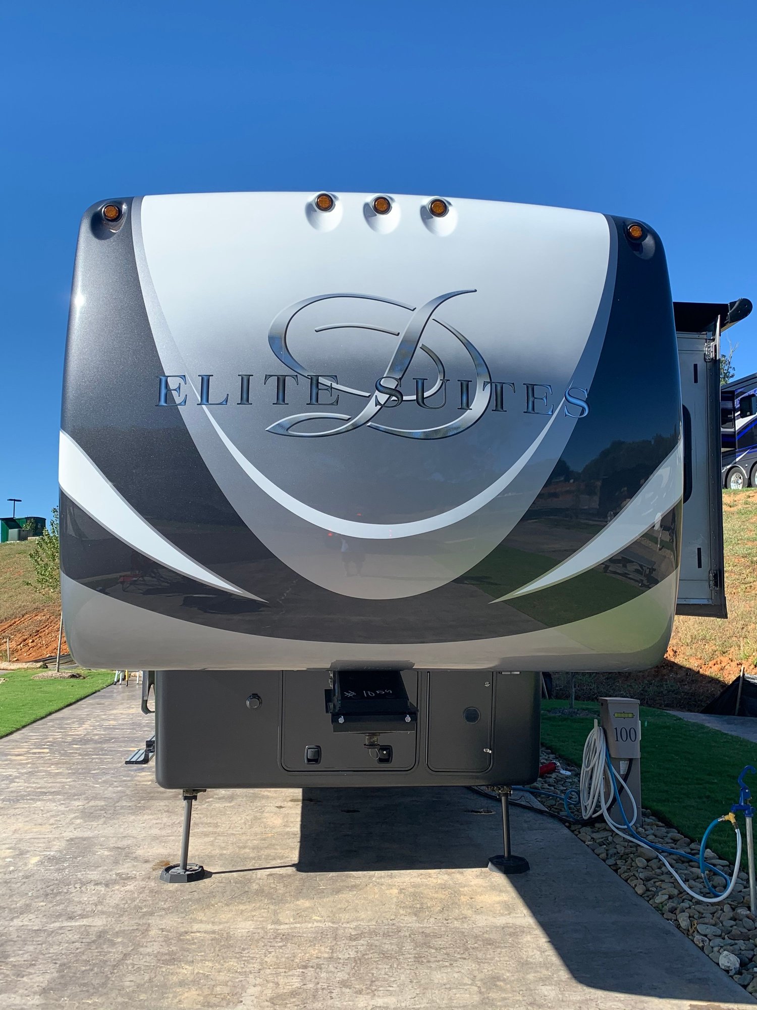 2022 Ford F450 Platinum and 2018 DRV Elite Suites 40 KSSB4 - Ford Truck ...