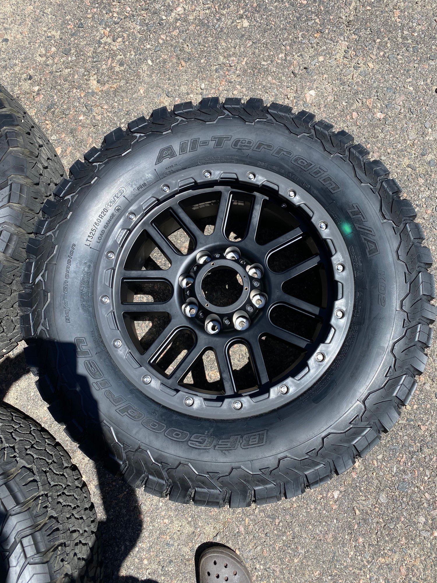 2017+ Roush Racing Super Duty Wheels/Tires 325/60R20 - Ford Truck ...