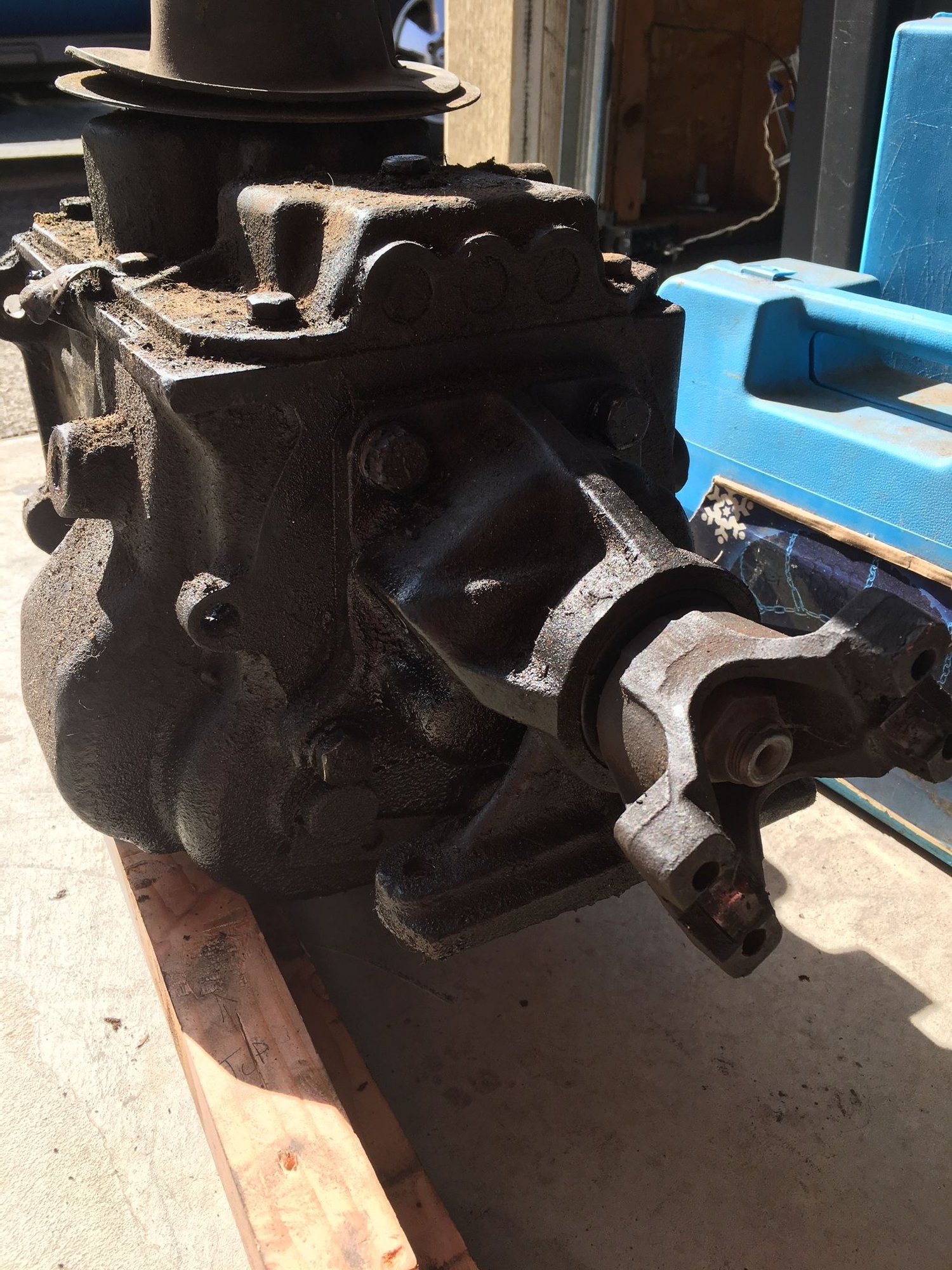 Ford T18 Transmission Complete - Ford Truck Enthusiasts Forums