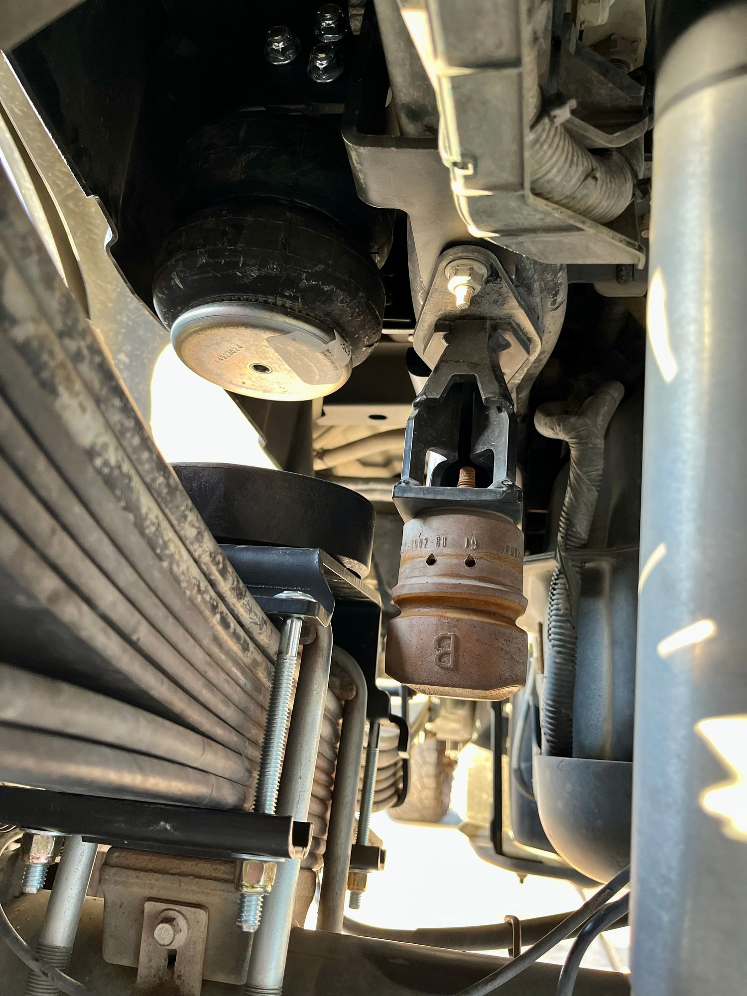 Best Rear Air Bag Setup 2022 F350 - Ford Truck Enthusiasts Forums