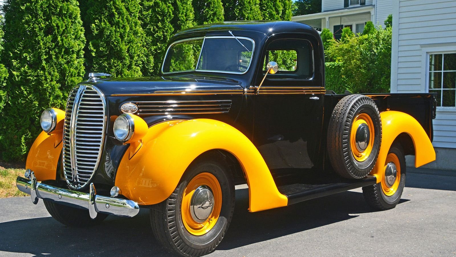 Concours d'Elegance for Striking 1938 Tonner - Ford Truck Enthusiasts ...
