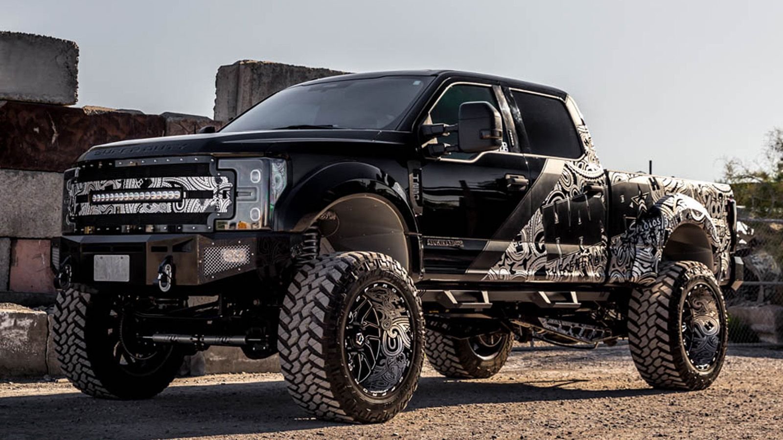 Custom Super Duty is More than Skin Deep - Ford Truck Enthusiasts Forums