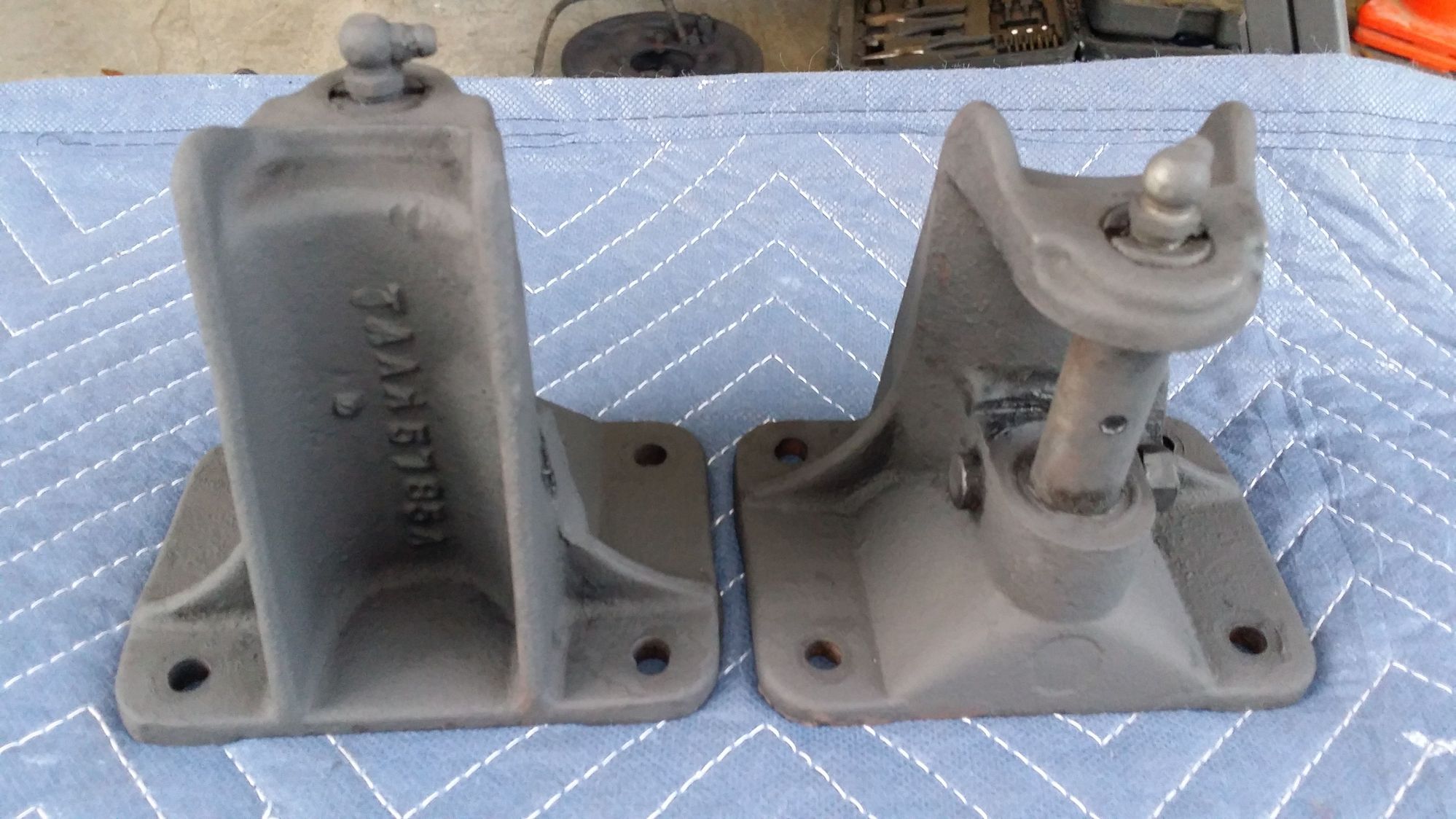 Rear front leaf spring hanger - Page 2 - Ford Truck Enthusiasts Forums