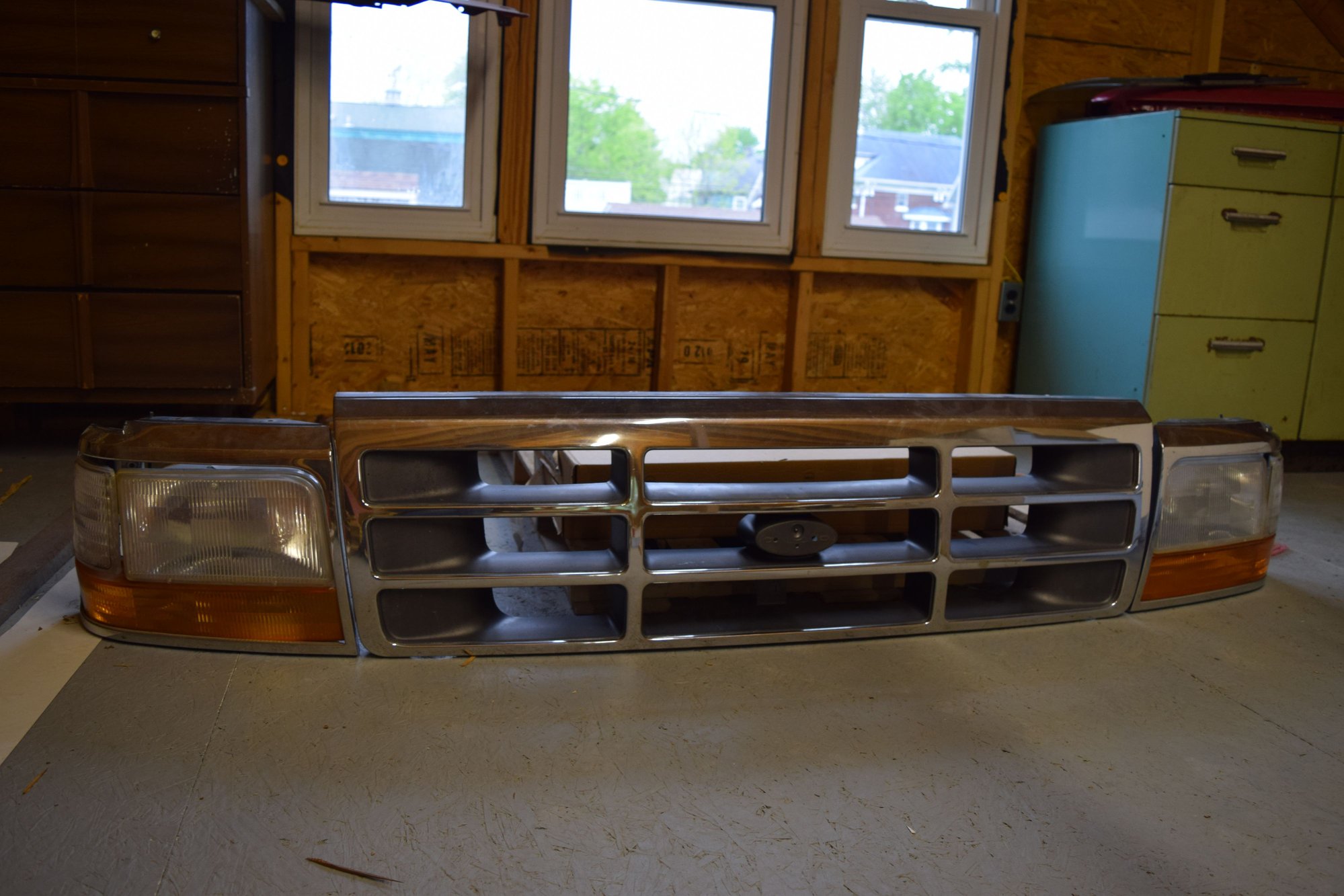 Ford OBS truck parts - Hood, fender, bumpers, lights, toolbox, etc ...