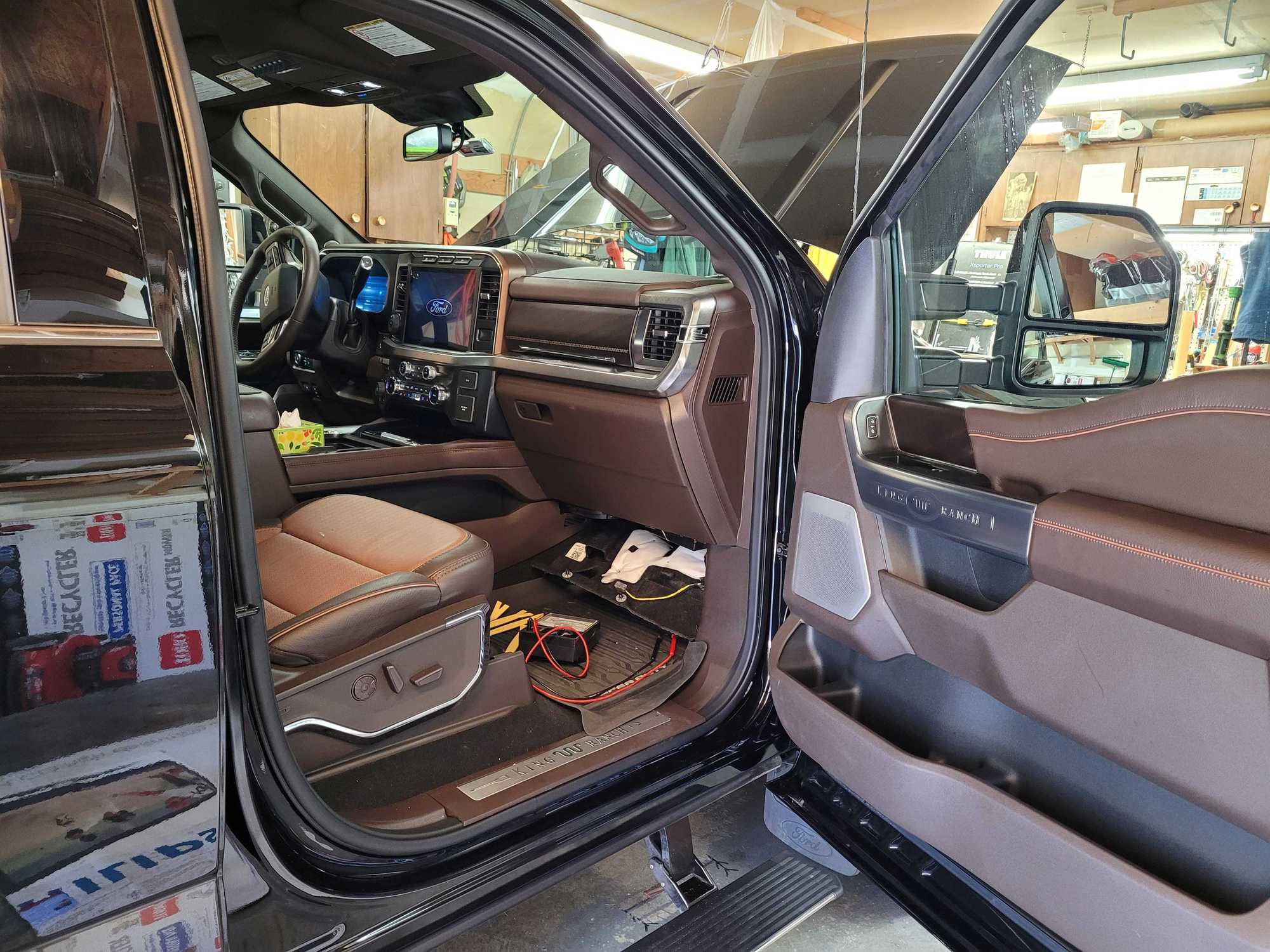 Using The Ford F250/F350 Auxiliary / Upfitter Switches - Ford Truck ...