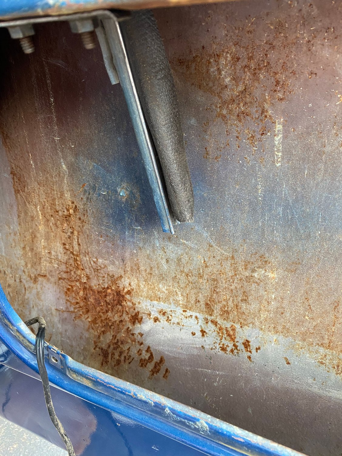 Surface rust interior of doors - Ford Truck Enthusiasts Forums