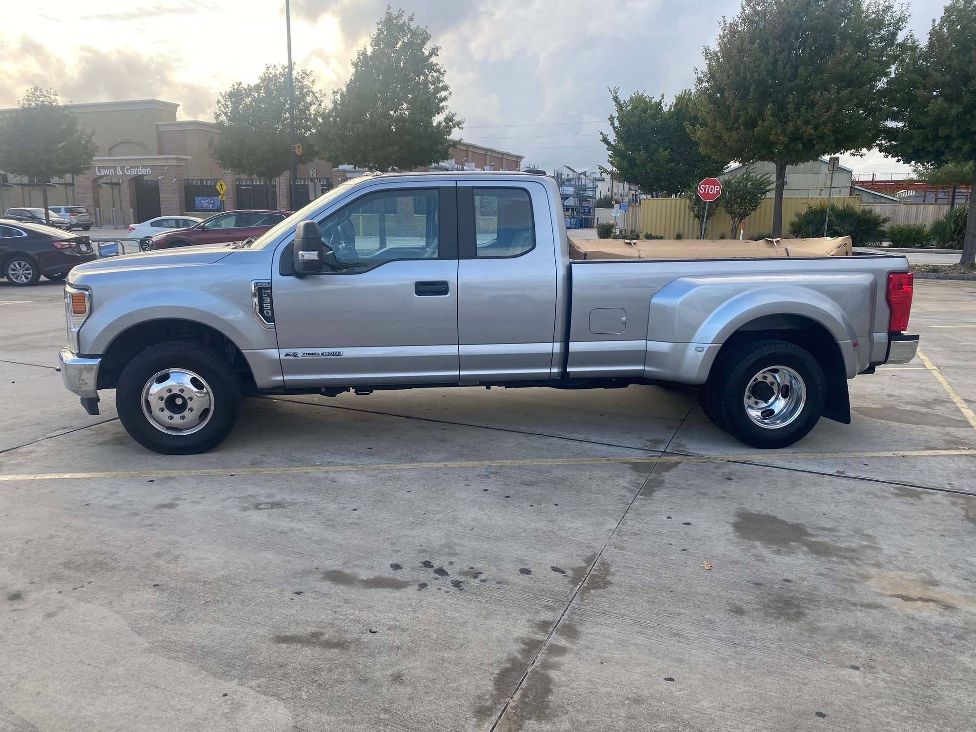 Show Us Your Dually! - Page 2 - Ford Truck Enthusiasts Forums