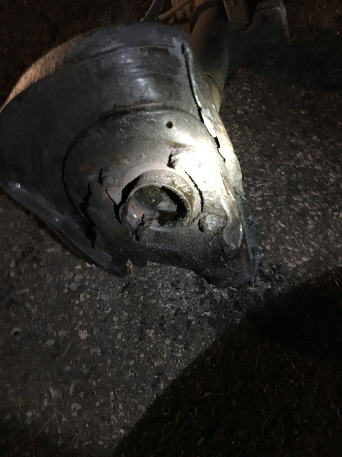 Rear axle play - Ford Truck Enthusiasts Forums