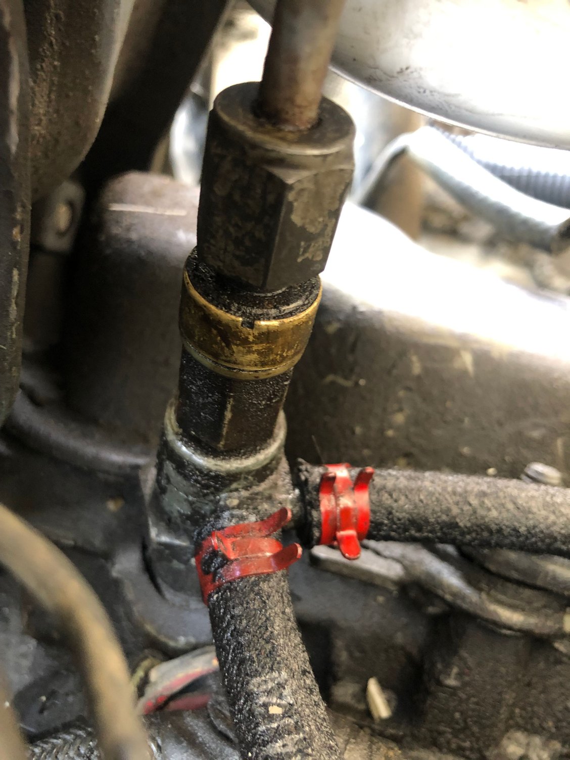 Possible Cross-Threaded Injector Line? - Ford Truck Enthusiasts Forums