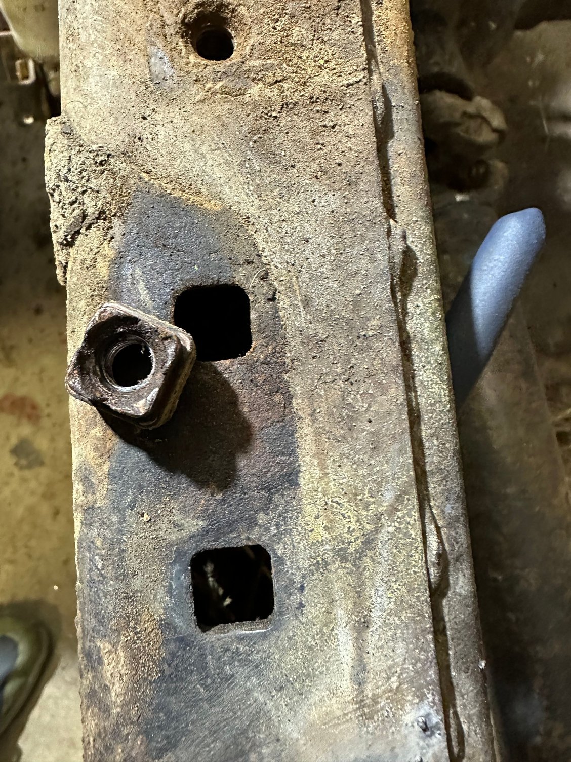 Cab mount square hold down nut? - Ford Truck Enthusiasts Forums