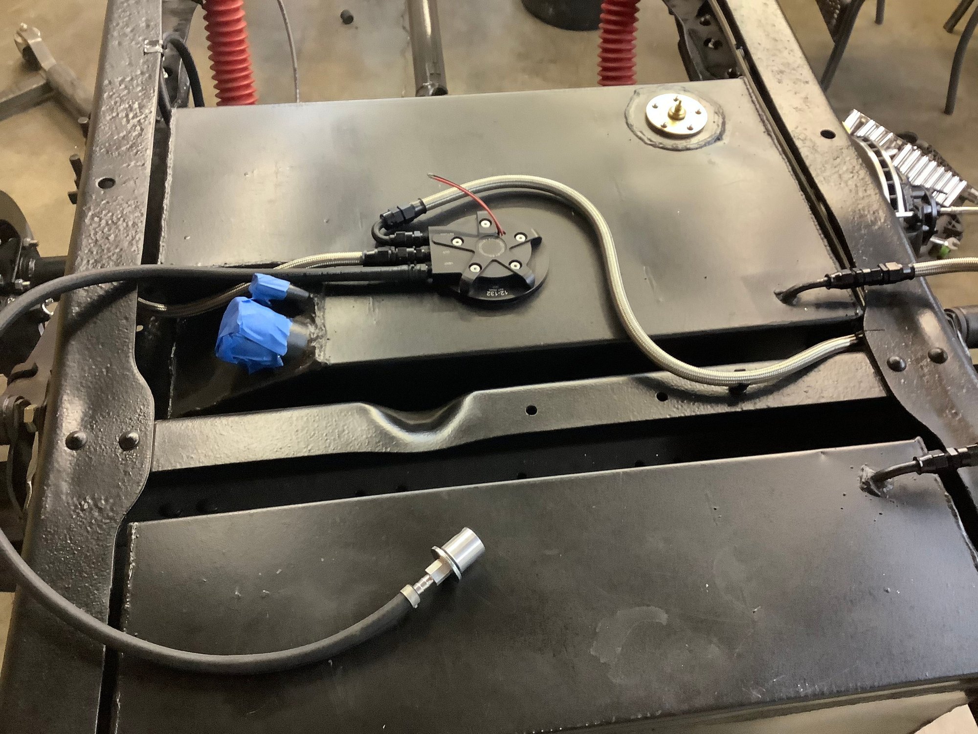 Aerotank highboy tank hitting bed structure - Ford Truck Enthusiasts Forums