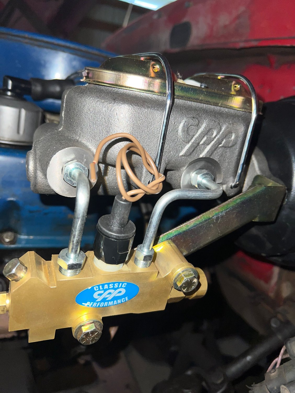 Low brake warning sensor/switch - Ford Truck Enthusiasts Forums