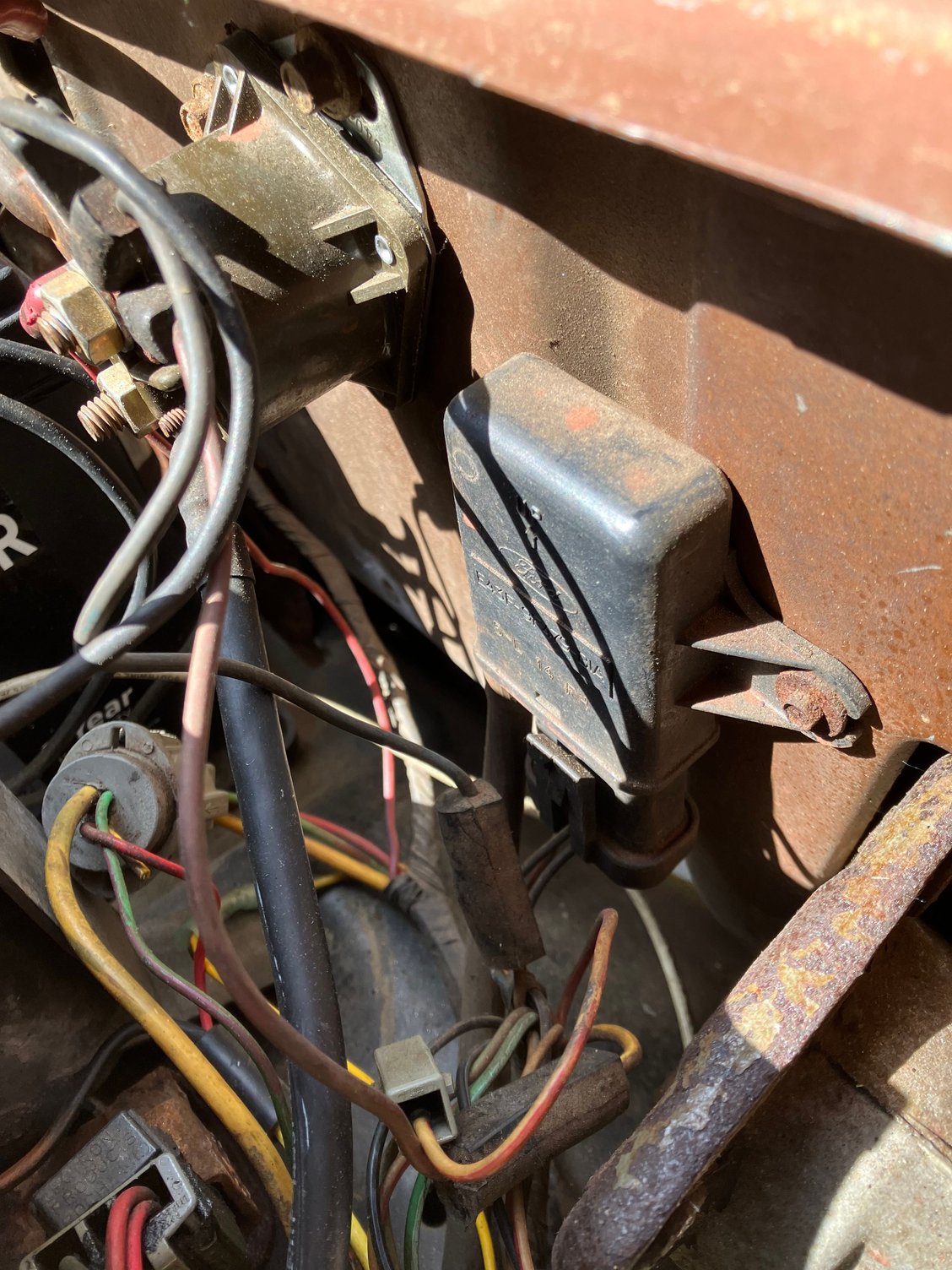 1986 f150 302 pcv valve vacuum line - Ford Truck Enthusiasts Forums