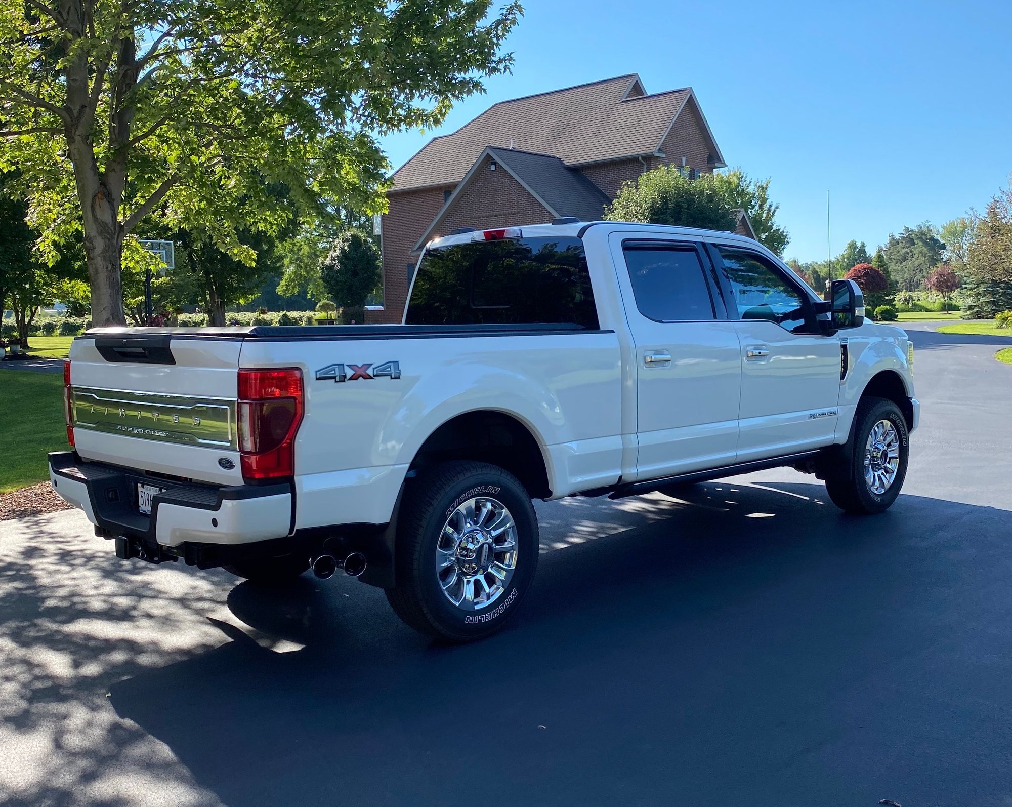 Difference in the heavy duty service front suspension and snow plow ...