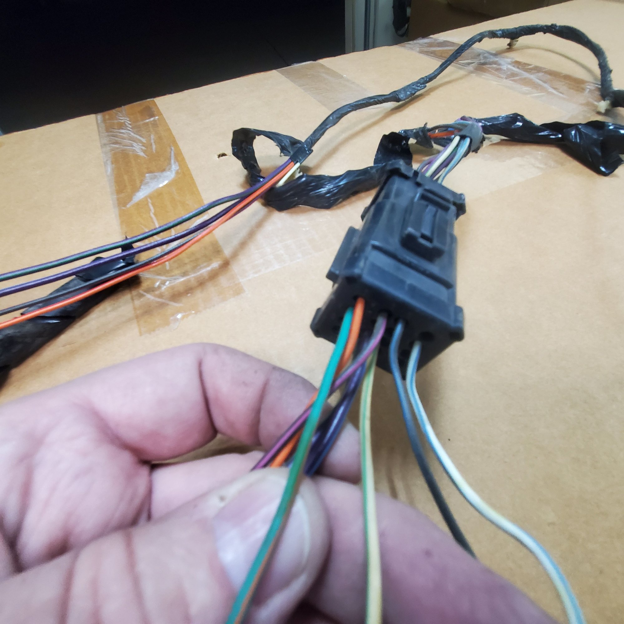 03 F250 SD CC 7.3 Wiring Diagram for power sliding rear window to dash ...