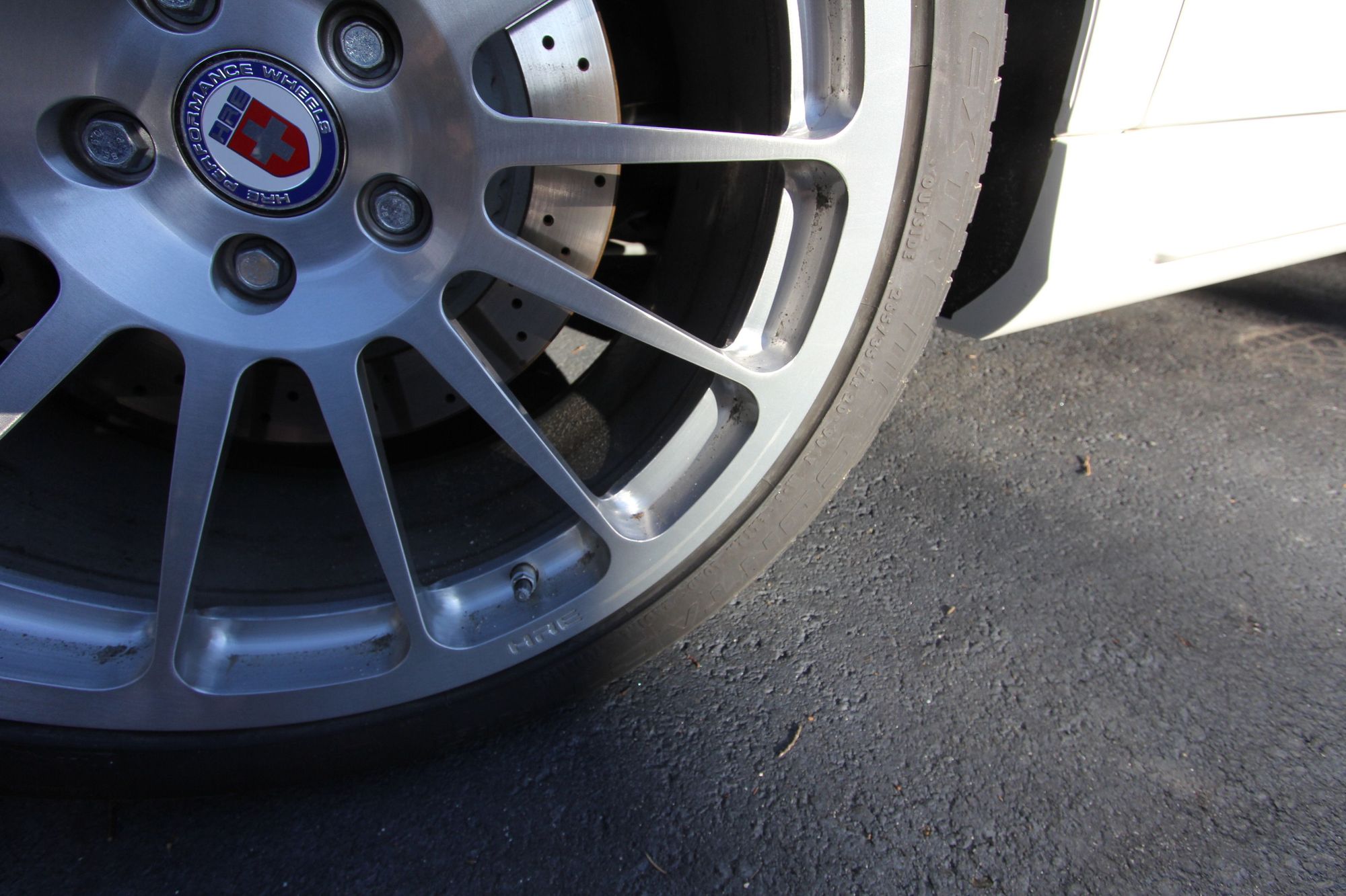 Scratched rim during tire install - MBWorld.org Forums