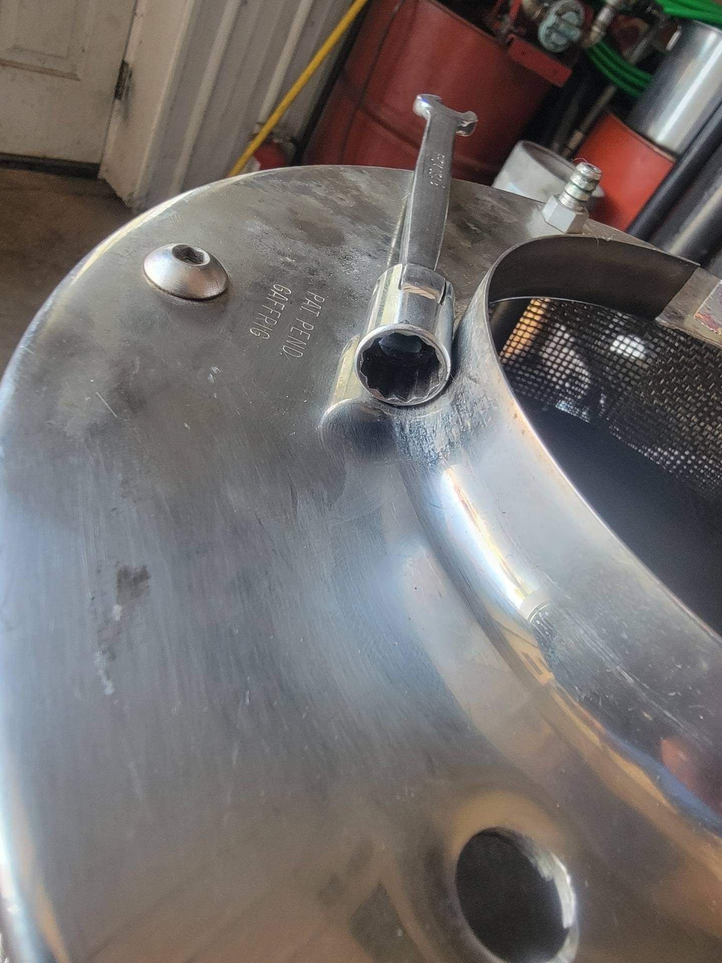 Gaffing flame arrestor - Offshoreonly.com