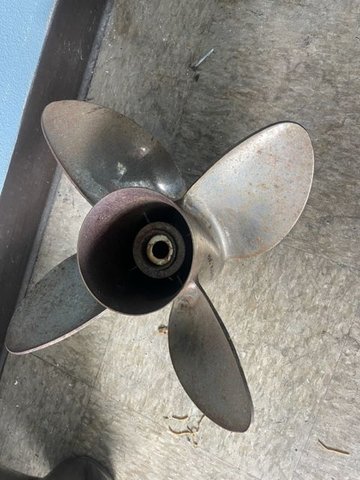 26p 4 blade bravo props w/ xr hubs - Offshoreonly.com