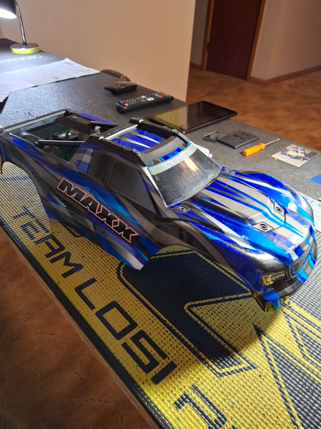 Traxxas Maxx V2 body blue - R/C Tech Forums