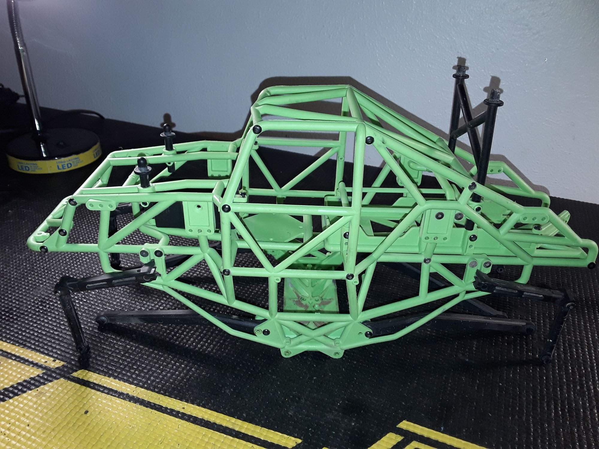 Axial smt10 parts lot new and used parts - R/C Tech Forums