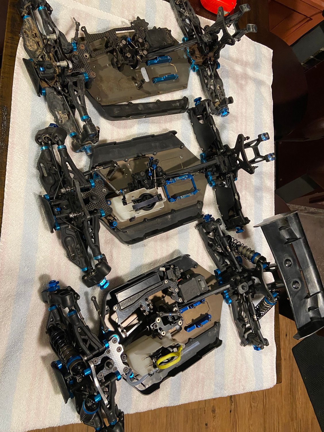 RC8B3.1 Roller and Parts Lot - R/C Tech Forums