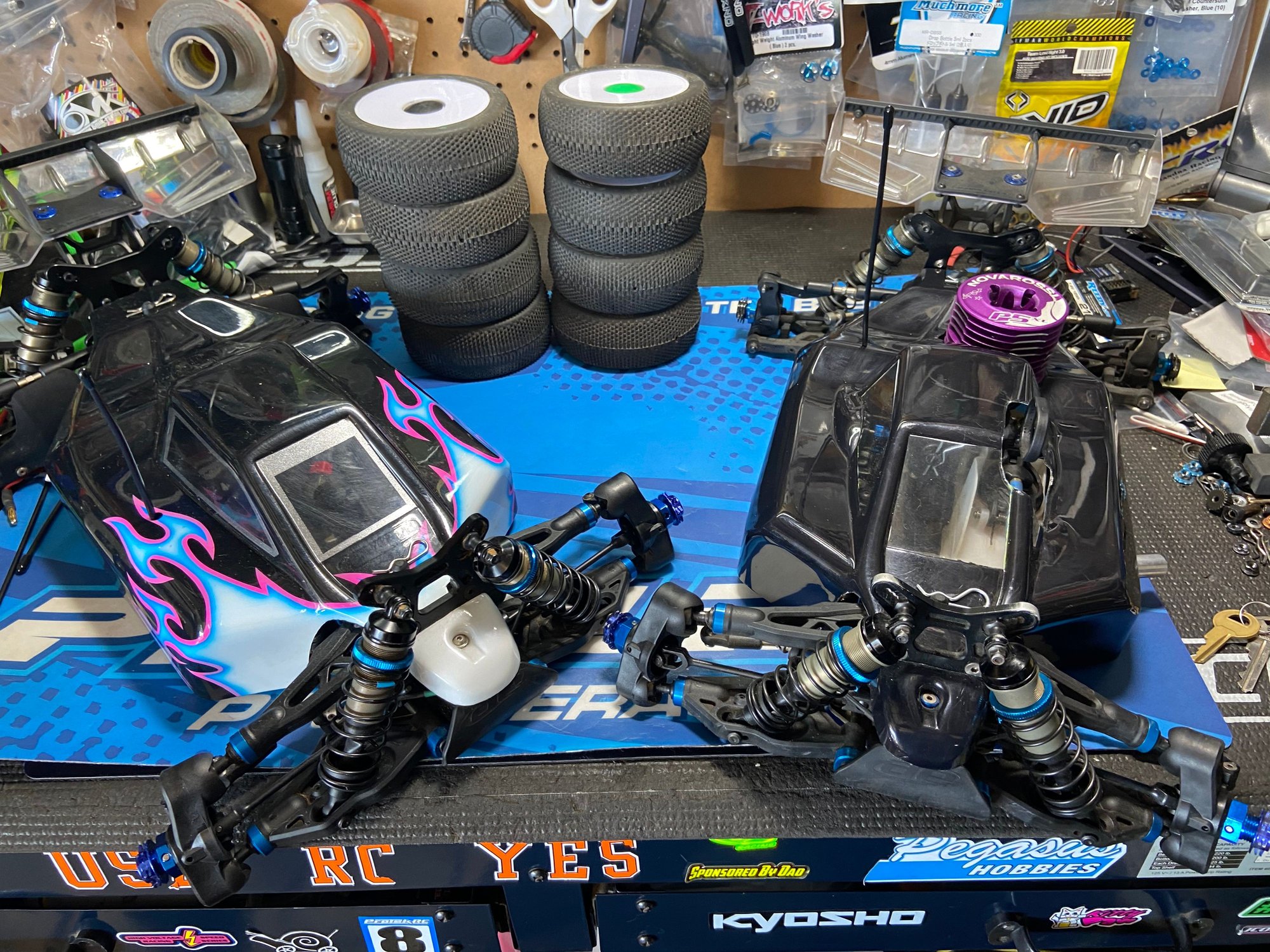 RC8B3e and Rc8b3 mint - R/C Tech Forums