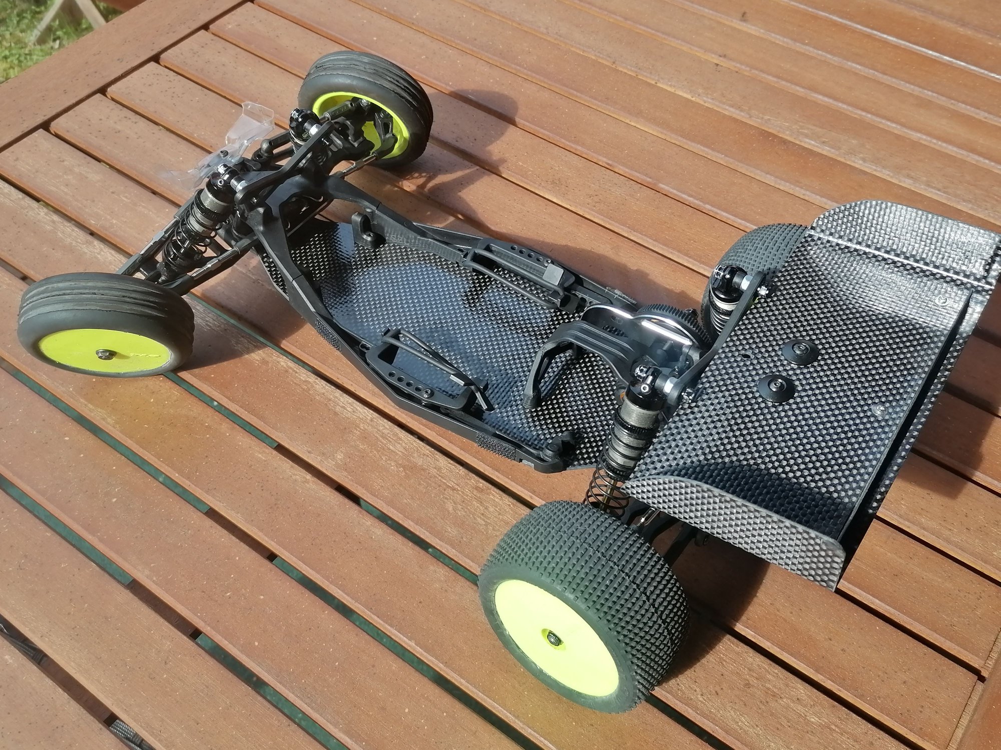 Tlr 22 5.0 elite cat on chassis - R/C Tech Forums