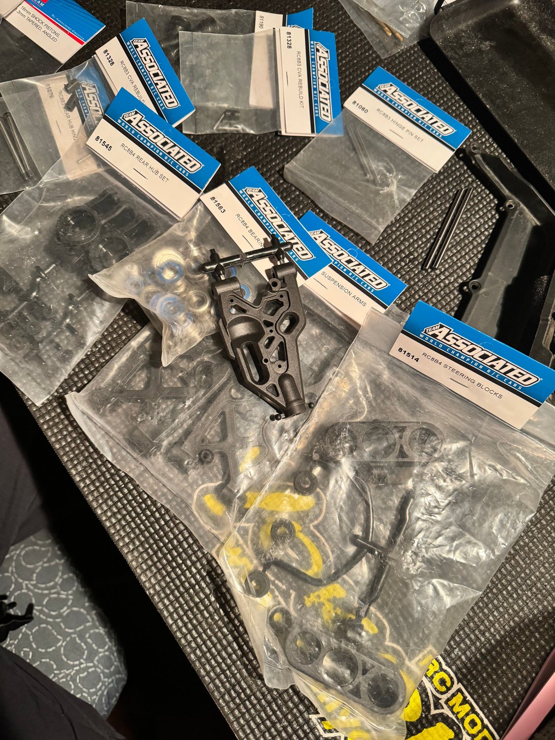 RC8B4E for sale - R/C Tech Forums
