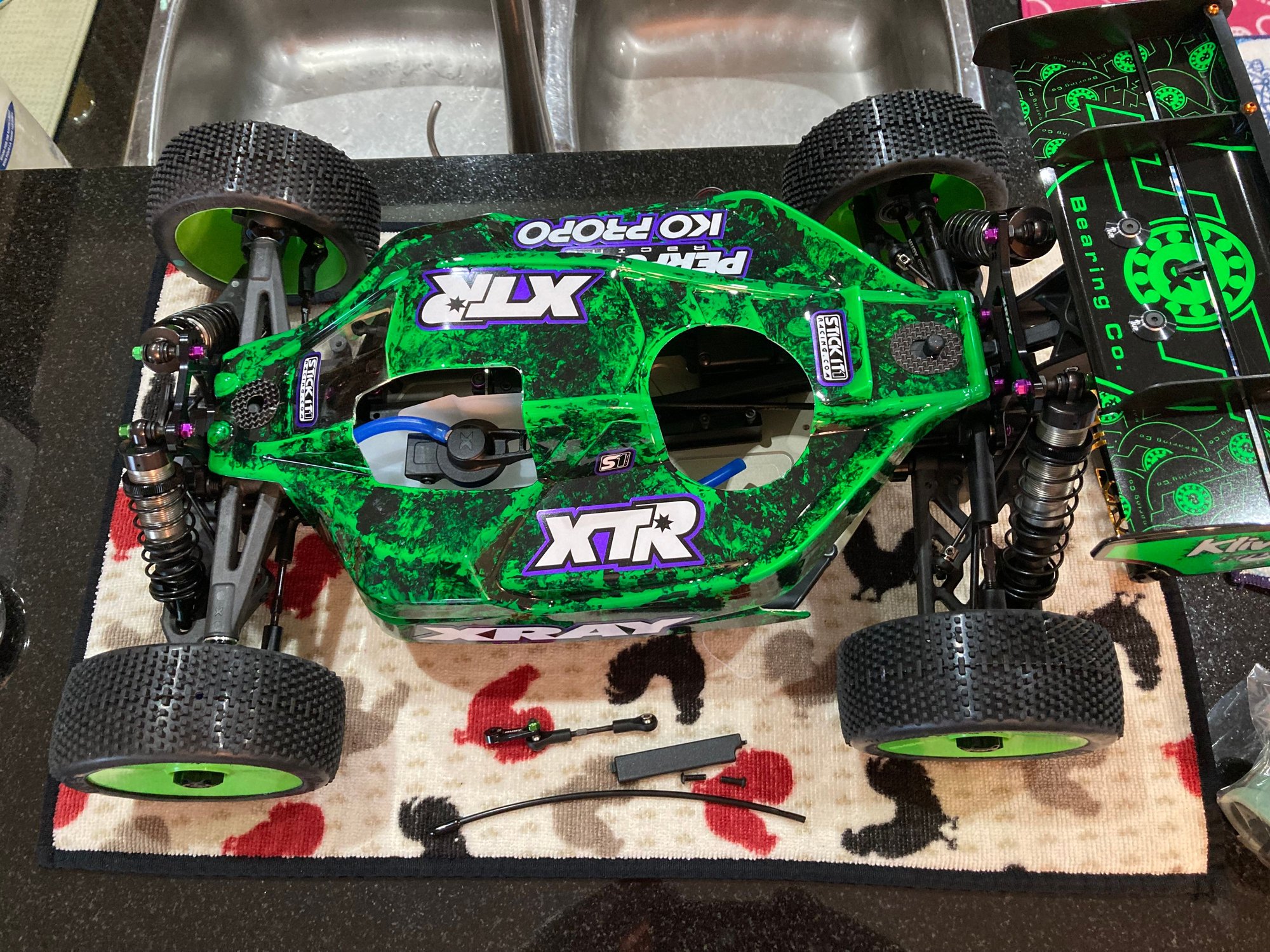 XRAY XB8 2021 Newly Built Roller w/ 2 bodies - R/C Tech Forums